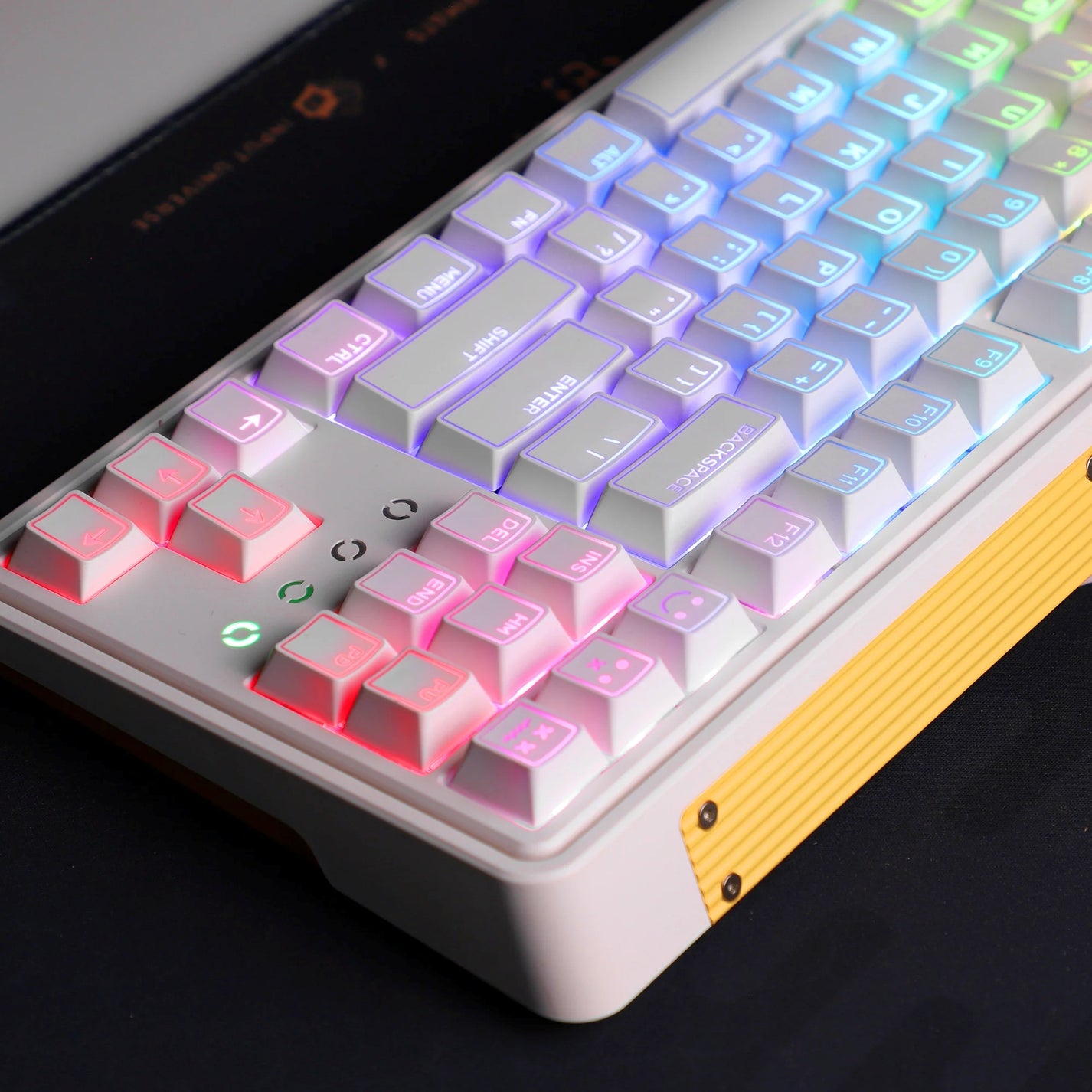 Top Backlit Glintrix Cherry PBT Keycaps – CuriosityCaps